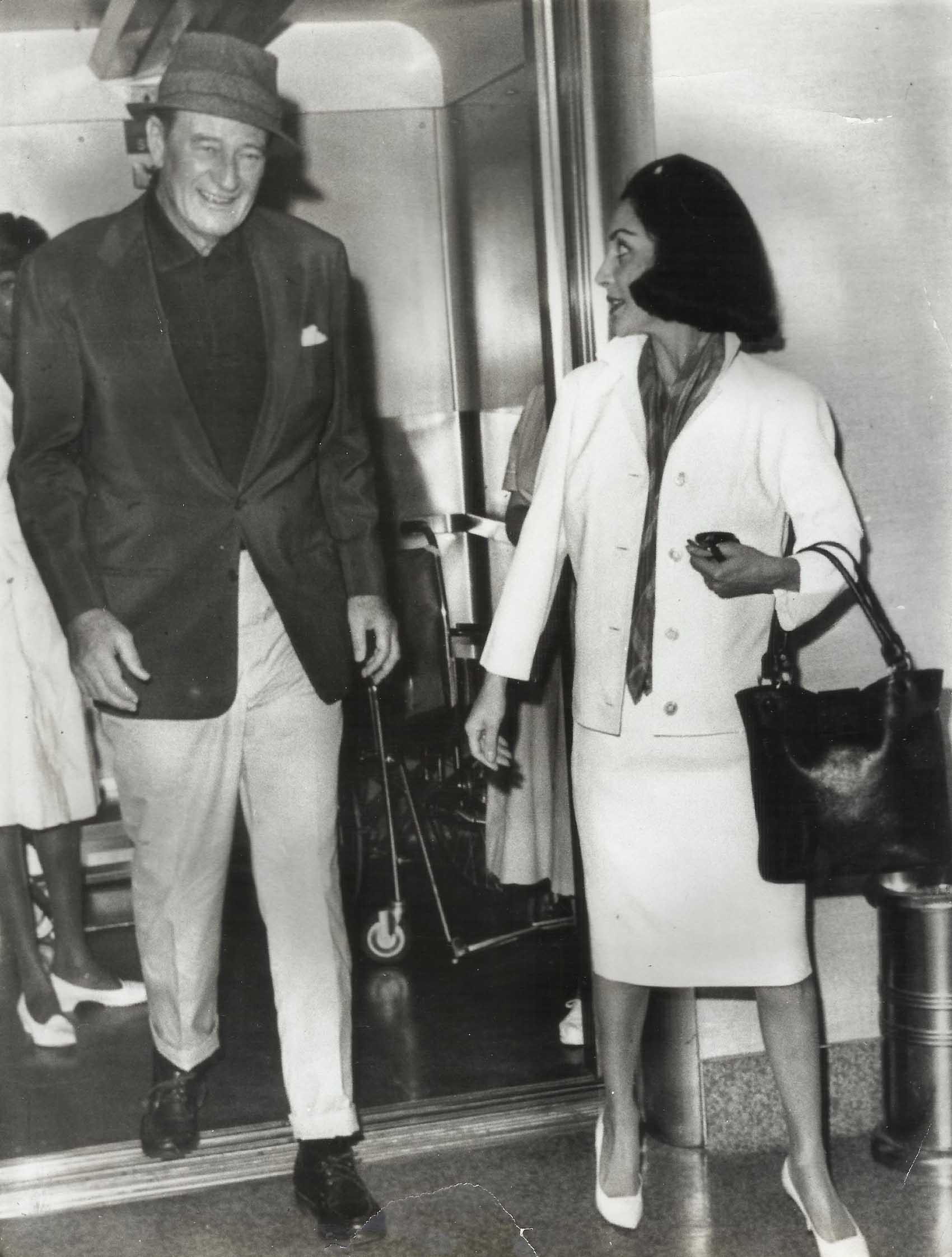 JOHN WAYNE & Wife PILAR Original Vintage CANDID Photograph 1965 | eBay